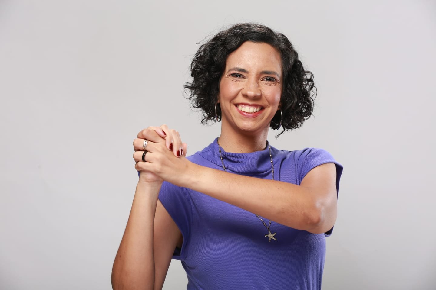 Conheça Elida Miranda: jornalista, feminista e pré-candidata a ...